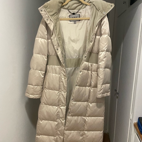 REVOLVE | Jackets & Coats | Abs Coat With Fox Fur Trim M Cream Color ...